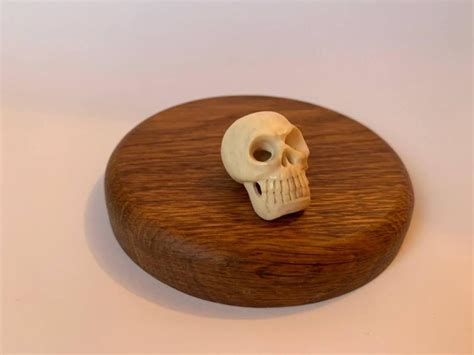 Авторська статуетка фігурка ′череп′ з рогу — ціна 3900 грн у каталозі Статуетки Купити товари
