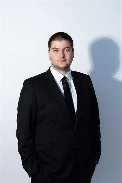 👨‍🎓 Днес ви споделяме един добър пример на наш бакалавър който завършва специалност МИО през