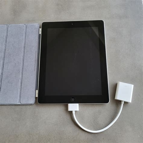 Apple Ipad St Gen Gb Wi Fi Silver Gb Mobile Phones Gadgets Tablets Ipad On Carousell
