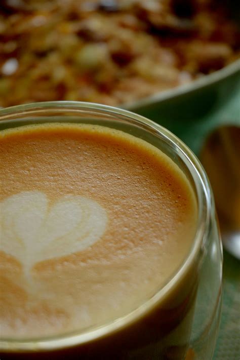 Крупним планом фото чашки кави · Безкоштовне стокове фото