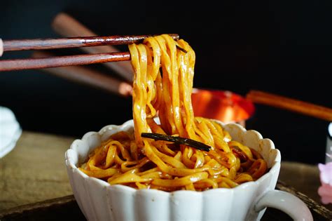 天热不想下厨，吃面最简单，7种好吃的面条做法，天天换着花样吃 挂面