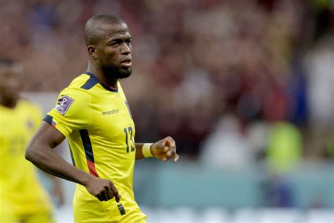 Conheça Enner Valencia Autor Dos Gols Do Equador Na Estreia Da Copa
