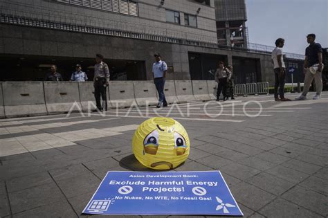 Peaceful Action Of Justice Energy Transition Antara Foto
