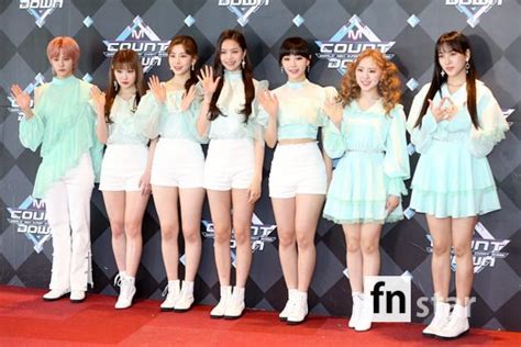 포토 공원소녀 ‘앙증맞은 파스텔 요정 Fn스타