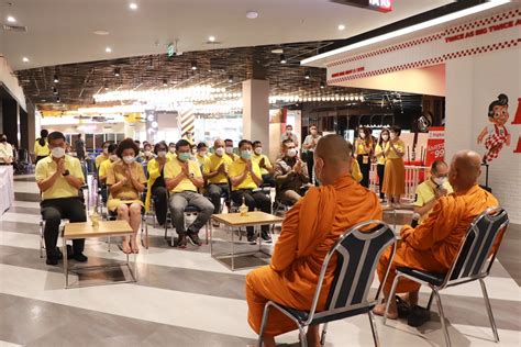 ขอเชิญชวนประชาชนร่วมทำบุญตักบาตรข้าวสารอาหารแห้ง แด่พระสงฆ์ จำนวน ๘๙ รูป Mbk Center