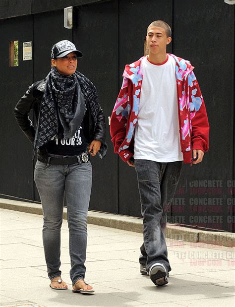 Cool Pictures Alicia Keys Brother