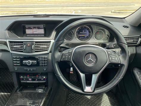 Benz E Class E300 Bluetec Hybrid ปี 2013 ไมล์ 96xxx Km