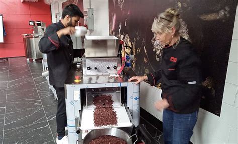 Cracking And Winnowing Of Cocoa Chocolate Coffee And Biscuits Fbm Boscolo