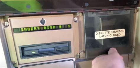 In 2020 Boeing Keeps Using Floppy Disks To Update The Firmware Of Its Aircraft