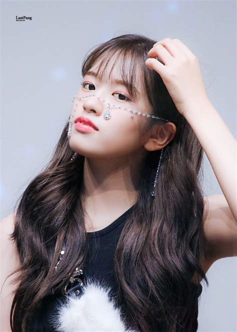 [아이브] 안유진 팬싸 미모 모음 ㄷㄷㄷ  Mlbpark