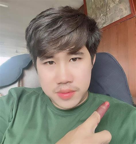 លោក ស៊ា កូរ៉ាន់ ប្រឡូកផលិតវីដេអូខ្លីបខ្លីៗមួយប្រ៉ាវ ស្រាប់តែក្លាយជាតារា Influencer