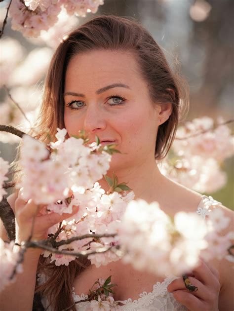 Pretty Older Women Photos Download The Best Free Pretty Older Women