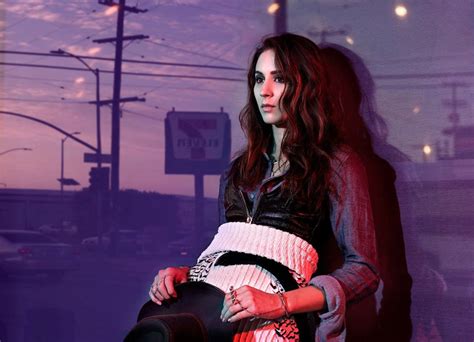 Troian Bellisario Flaunts Her Style And Nerdy Past Razorfine Review