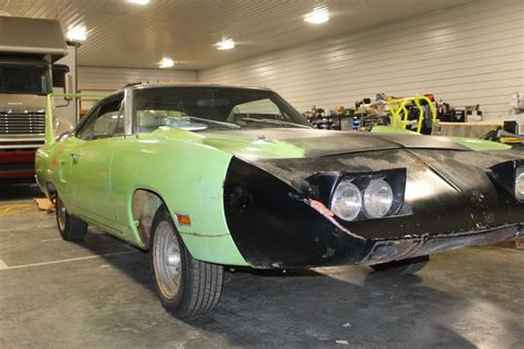 1970 Plymouth Superbird 440 Six Pack Four Speed Barn Finds