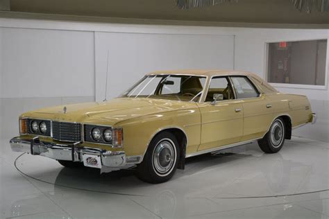 1974 Ford Ltd Volo Museum