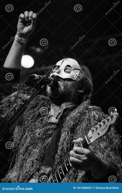 Tre Allegri Ragazzi Morti At Live Music Club MI Editorial Stock Image Image Of