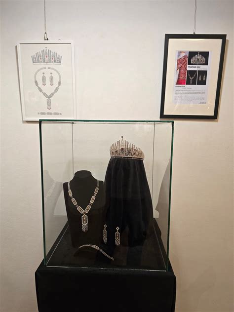 หอศิลป์สมเด็จพระนางเจ้าสิริกิติ์ 35 มหาวิทยาลัยเทคโนโลยีราชมงคลรัตนโกสินทร์ วิทยาลัยเพาะช่าง