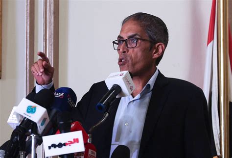 مصر معارضون يلوحون بـمقاطعة الانتخابات الرئاسية مع فتح باب الترشح