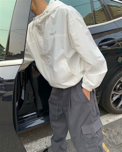 ﾟ★｡･･ﾟ Discoveryexpeditionkr 광고 봄날씨에 걸치기 좋은 디스커버리의 기능성 베르텍스 자켓 가벼워서 러닝 할때도 딱🪽 디스커버리