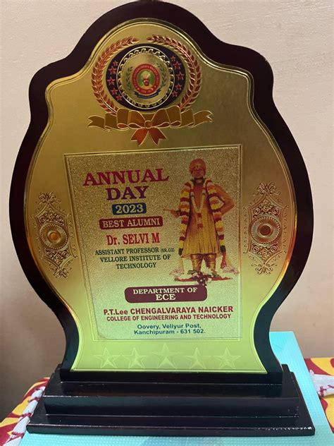 Dr Selvi Munuswamy On Linkedin Best Alumni Award