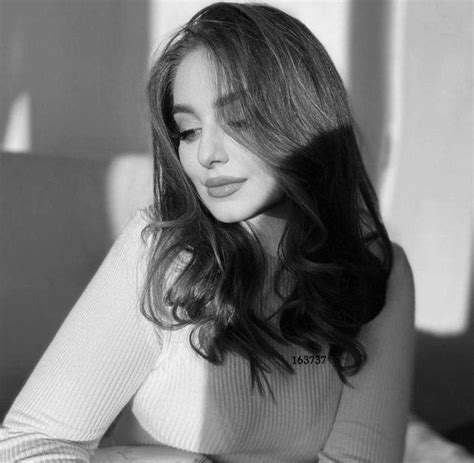Pin Su Female Portrait Idee Foto Instagram Instagram Idee