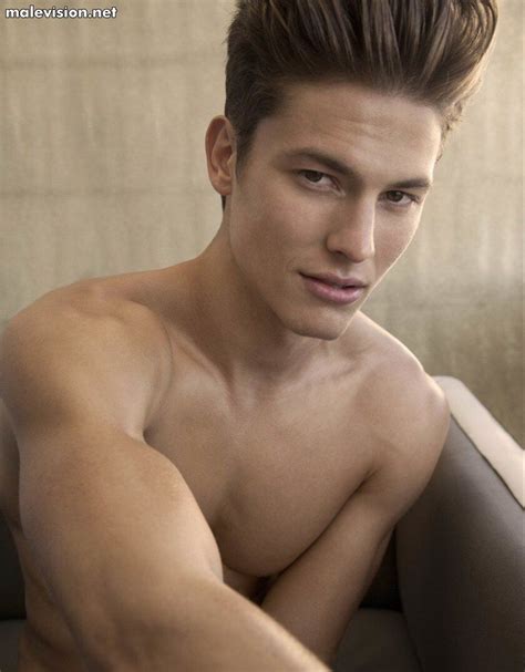 Daniel Dannas Male Models Galleries