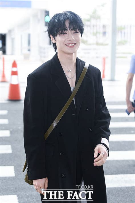 스트레이 키즈 아이엔 1억 기부…생일 맞아 사랑 나누고 싶어 연예 기사 더팩트