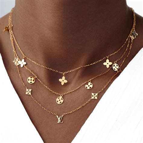 گردنبند طلا آویز گل لویی ویتون رز گالری طلا ماوی