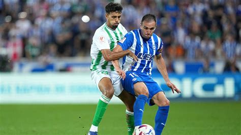 El Fichaje De Chadi Riad Por El Barça Podría Tardar Más Tiempo De Lo