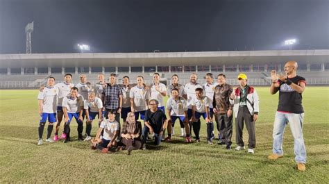 Contoh Persatuan Indonesia Ika Fh Unpad Dan Iluni Fhui Gelar