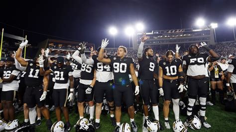 Vanderbilt Moves Up To No 14 In College Football Playoff Rankings