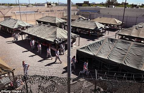 Joe Arpaios Controversial Tent City Jail Taken Down Daily Mail Online