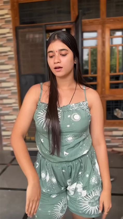 Madhu Naidu R Sareebeauties