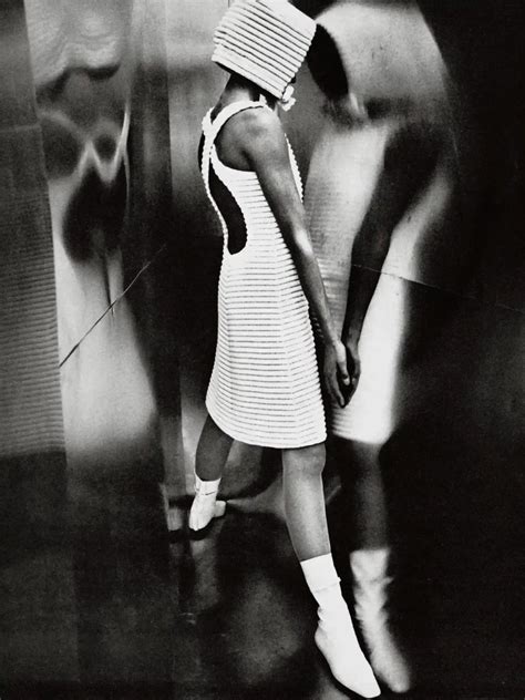 Helmut Newton Master Of Fashion Photography And Provocative Visual Storytelling — About Photography