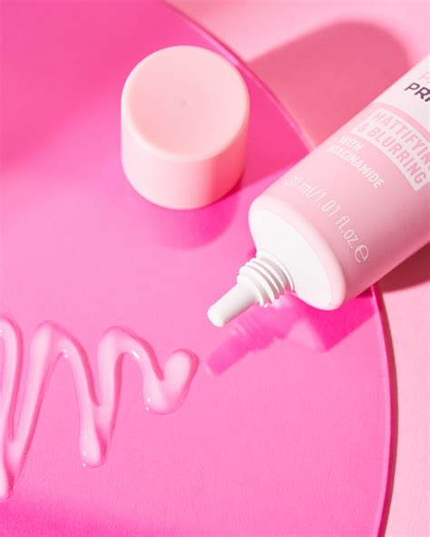 Essence Poreless Partner Primer Per Ridurre I Pori Notino It