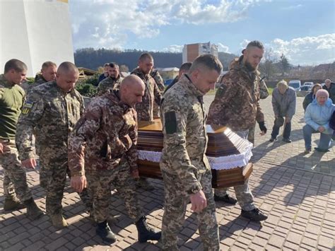 Був людиною з великим серцем на Тернопільщині попрощалися з воїном Віктором Штурмою Новости
