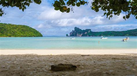 Loh Dalum Beach Koh Phi Phi Don In The Morning Koh Phi Phi Island