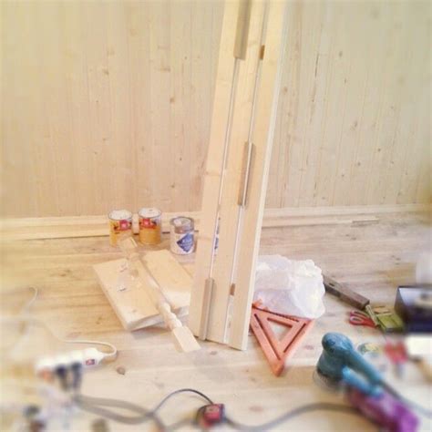 Вешалка для верхней одежды Декор Вешалка