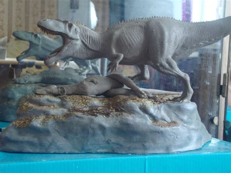 Giganotosaurus Vs Ekrixinatosaurus By Artemic747 On Deviantart