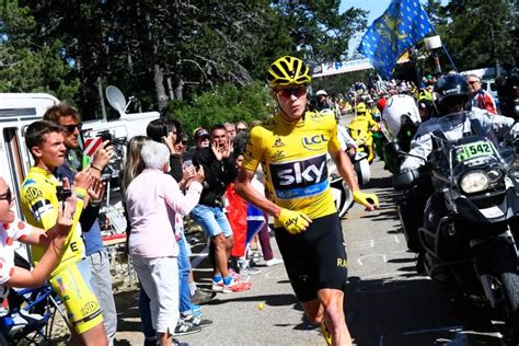 The Story Of Chris Froome And His Legendary Mont Ventoux Push