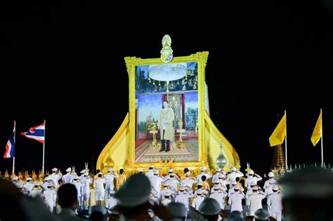 พิธีจุดเทียนถวายพระพรชัยมงคล เนื่องในโอกาสวันเฉลิมพระชนมพรรษา พระบาทสมเด็จพระเจ้าอยู่หัว 28