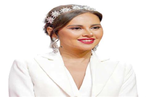 ياسمين رئيس تكشف حقيقة مشاركتها في فيلم صقر وكناريا لـ محمد إمام