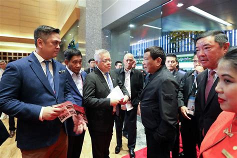 Duterte Arrives In Singapore For 33rd Asean Summit Photos Gma News Online