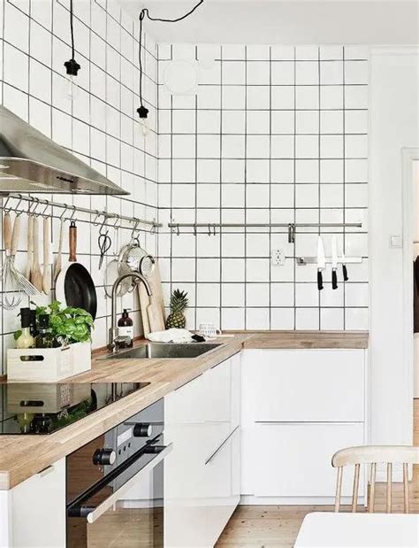 52 Edgy Square Tile Kitchen Backsplashes Shelterness