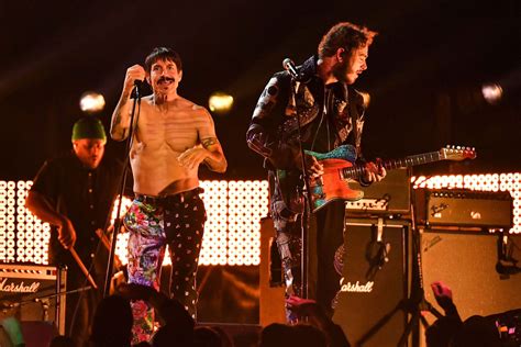 Grammys 2019 Post Malone And Red Hot Chili Peppers Team For Medley