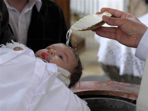 Обовязки хрещеної матері на хрестинах