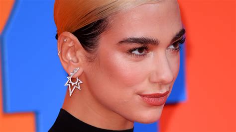 Dua Lipa Orange Hair Is Here Second Stay At Home Hair Color Stylecaster