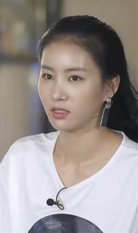 ស្រ្តីឆ្នើម ៥ រូប ស្អាត ឆ្លាត មាន ជំនួញ ពេញ ដៃ ក្លាយជា មហាសេដ្ឋីនីពាន់ លាន ដុល្លារក្នុងឆ្នាំ