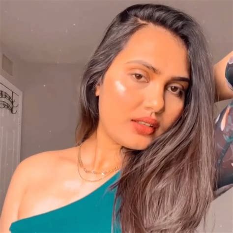 Amisha A Misha Patel • Threads Say More