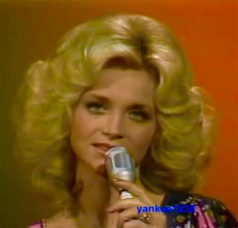 Pin By 🍭👽🧜🏻‍♀️shannon🦄🌈🧚🏻‍♀️ On Barbara Mandrell Barbara